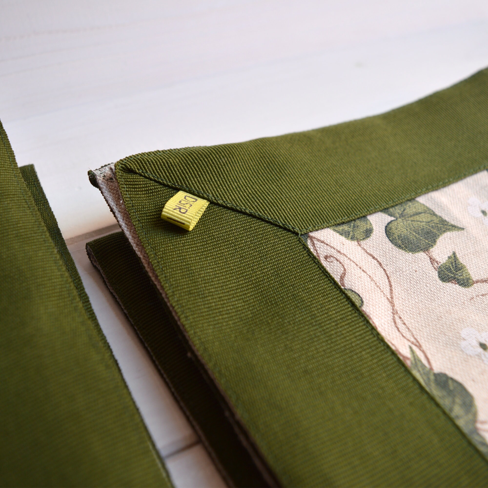 Table ivy runner table guide Table runner table runner Ivy | Etsy