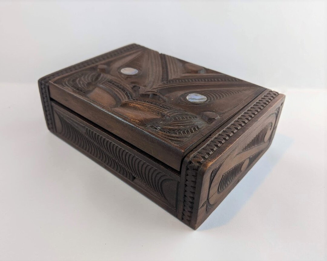 Maori Timber Trinket Box - Etsy Maori Timber Trinket Box - Etsy