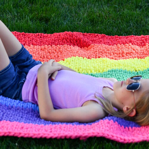 How to Make Loop Yarn Blanket Rainbow Blanket Loop Yarn - Etsy