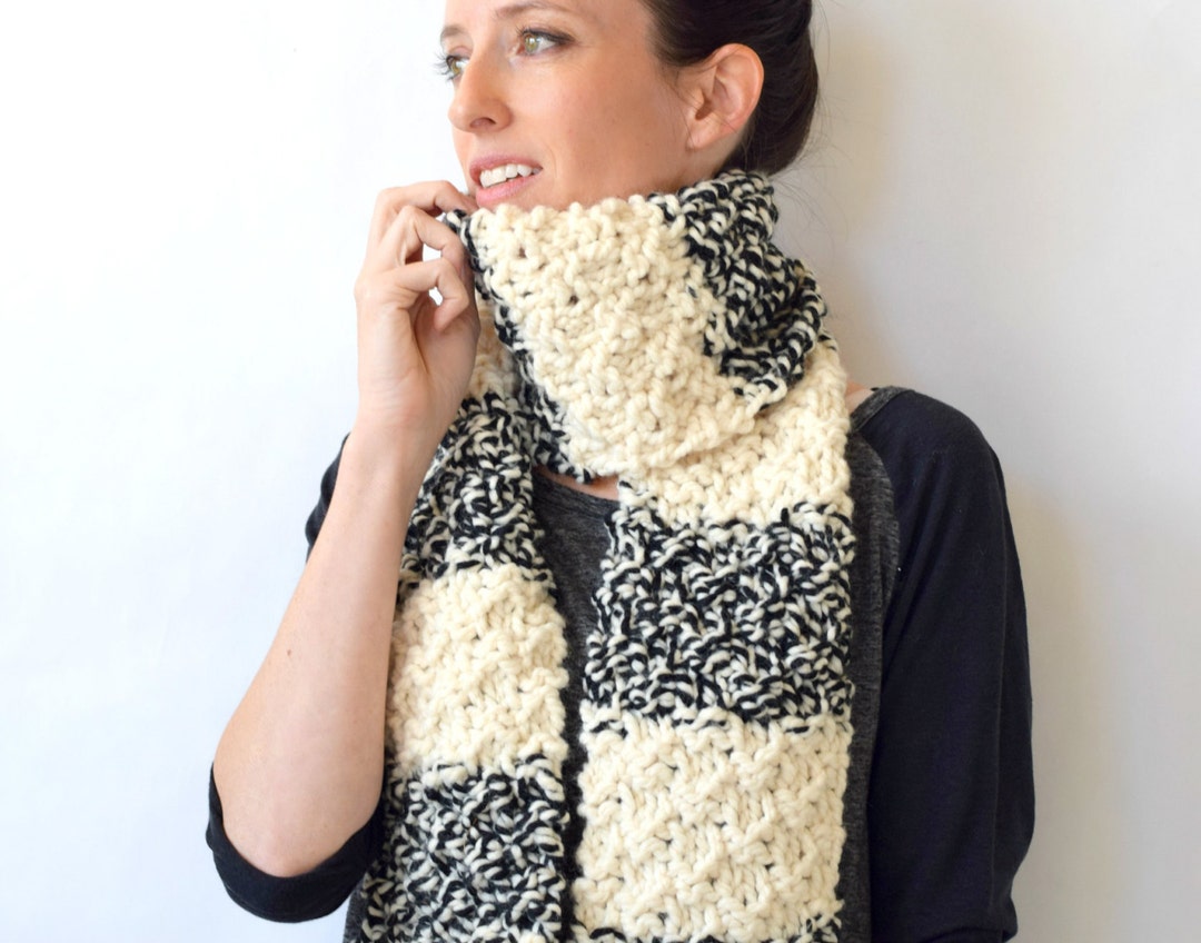 Easy Knit Scarf Pattern, Black and White Knit Scarf Pattern, Chunky ...