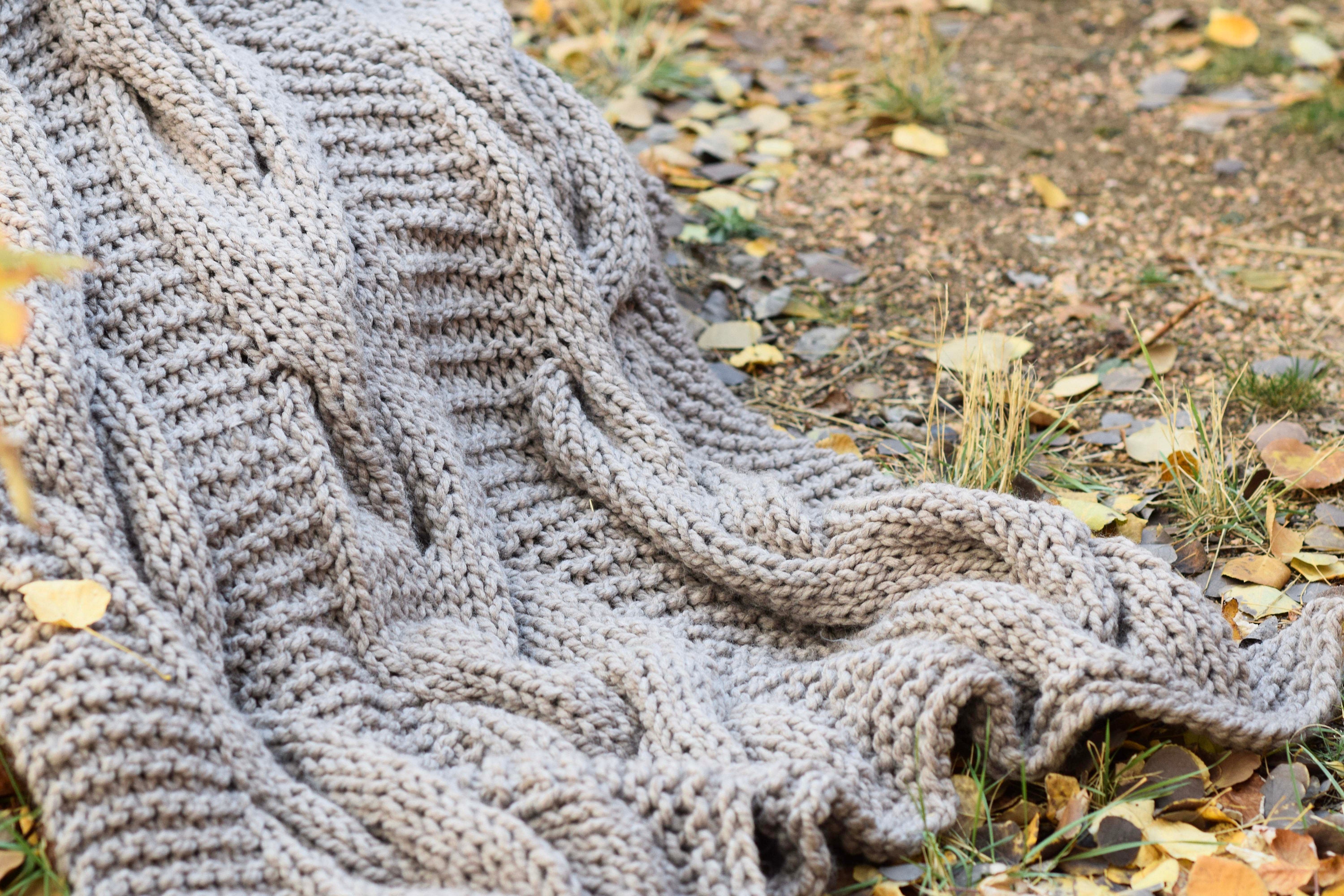 Grand Cables Throw Knitting Pattern, Cable Knit Blanket Pattern, Easy ...