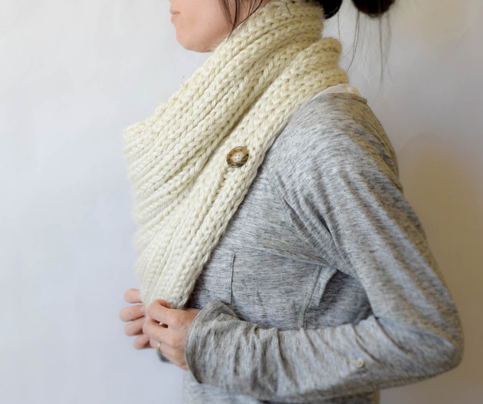 Giant Knit Cowl, Big Knit Scarf, Cream Knit Scar, Bulky Knit Cowl ...