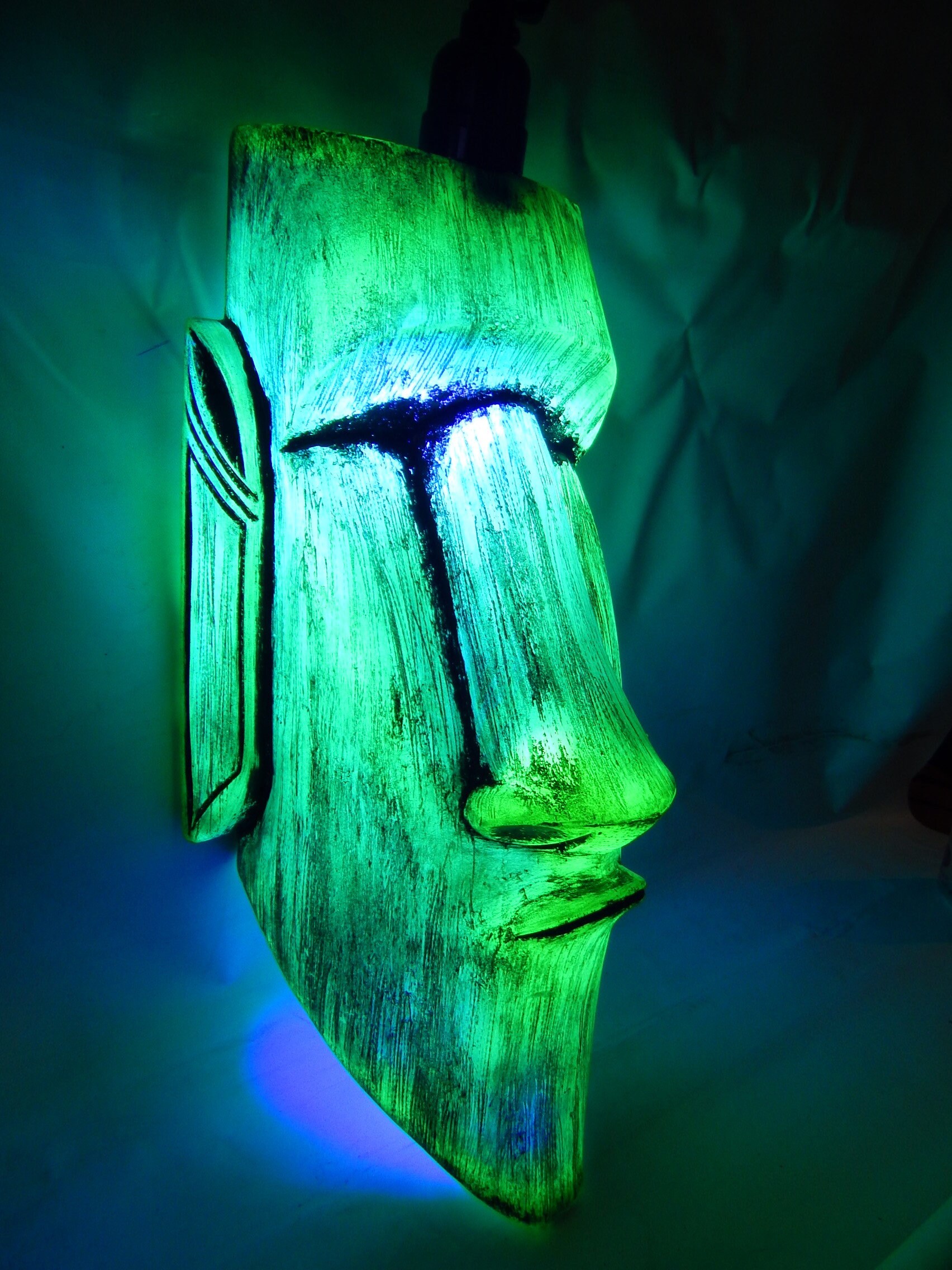 YELLOW Moai Hanging Lamp Tiki Room Bar Light Lava Light Neon Easter ...