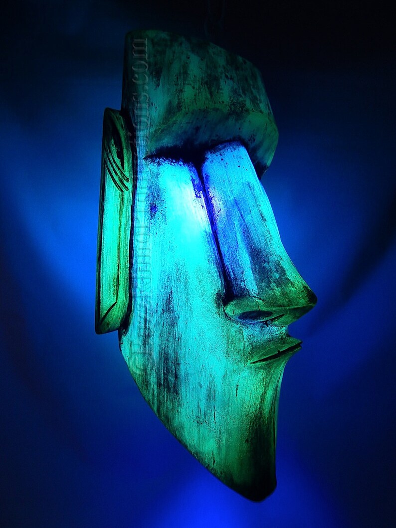 GREEN Moai Hanging Lamp Tiki Room Bar Light Lava Light Neon - Etsy