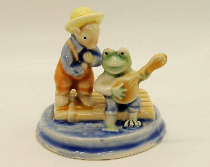Vintage Frog and Squirrel Friends Figurine, Frog Playing Banjo, Frog ...