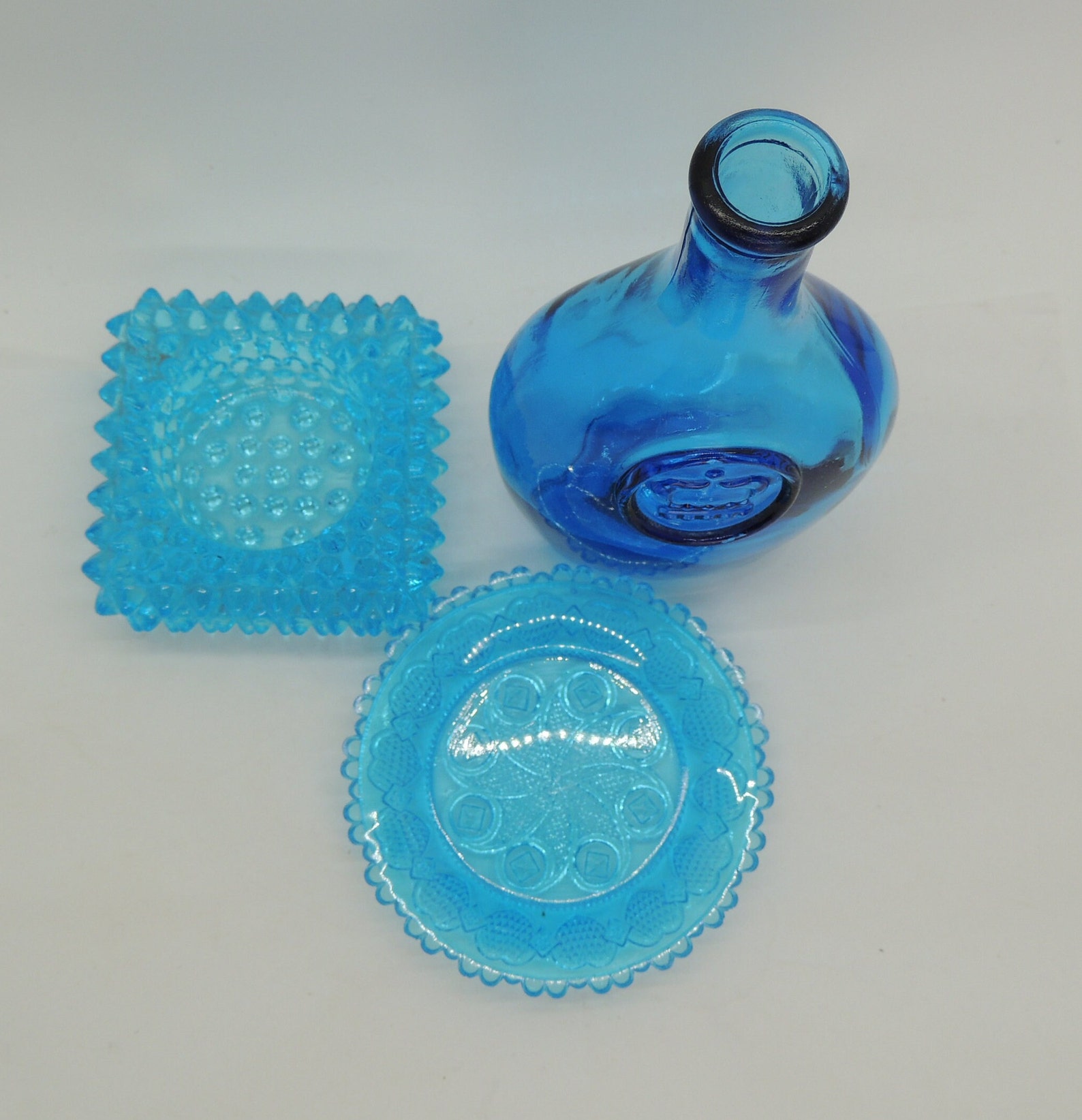 Vintage Lot of Blue Glass, Wheaton Blue Glass Vase, Hobnail Blue Glass ...