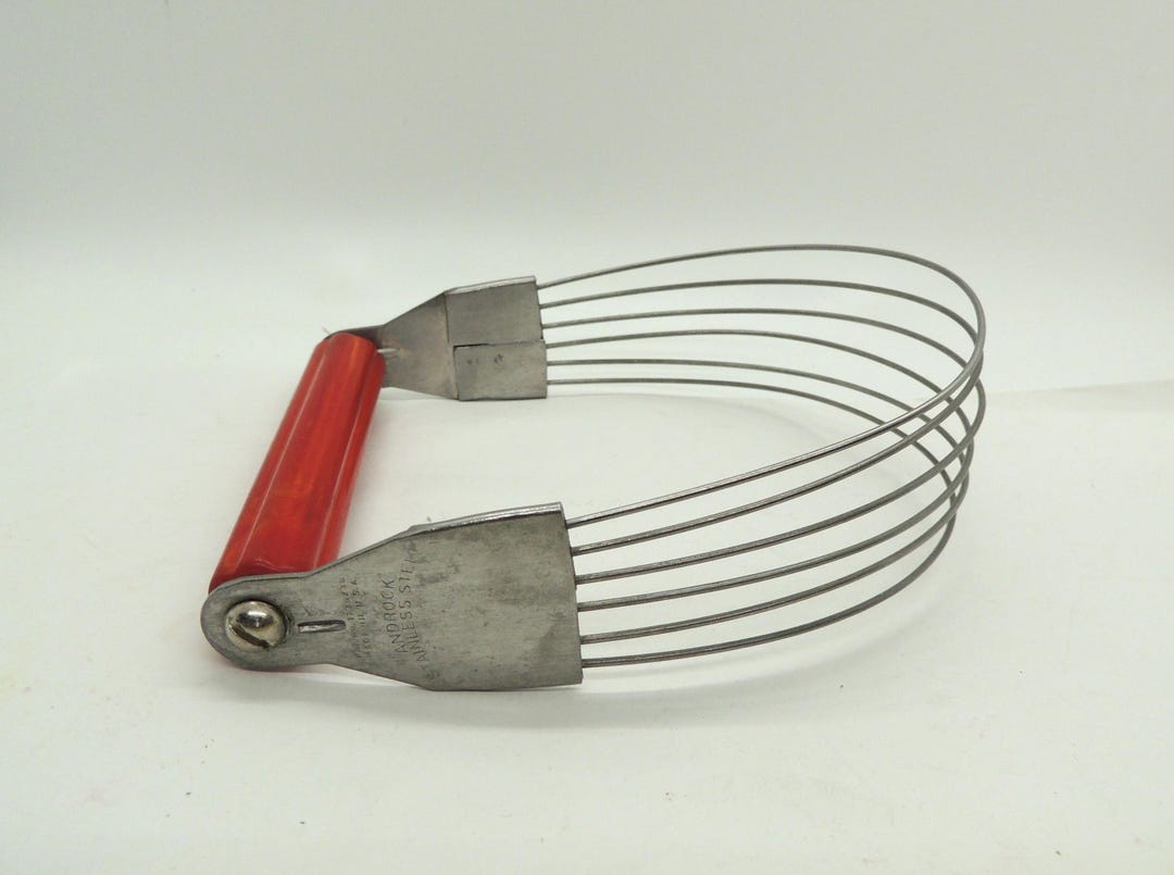 Vintage ANDROCK Pastry Blender: Red Bakelite Handle, Stainless Steel - Etsy