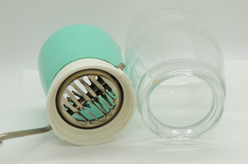 Vintage Federal Housewares Nut Grinder, Nut Chopper, Turquoise Aqua ...