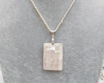 Freshwater Pearl and Mother of Pearl Pendant Necklace - Etsy