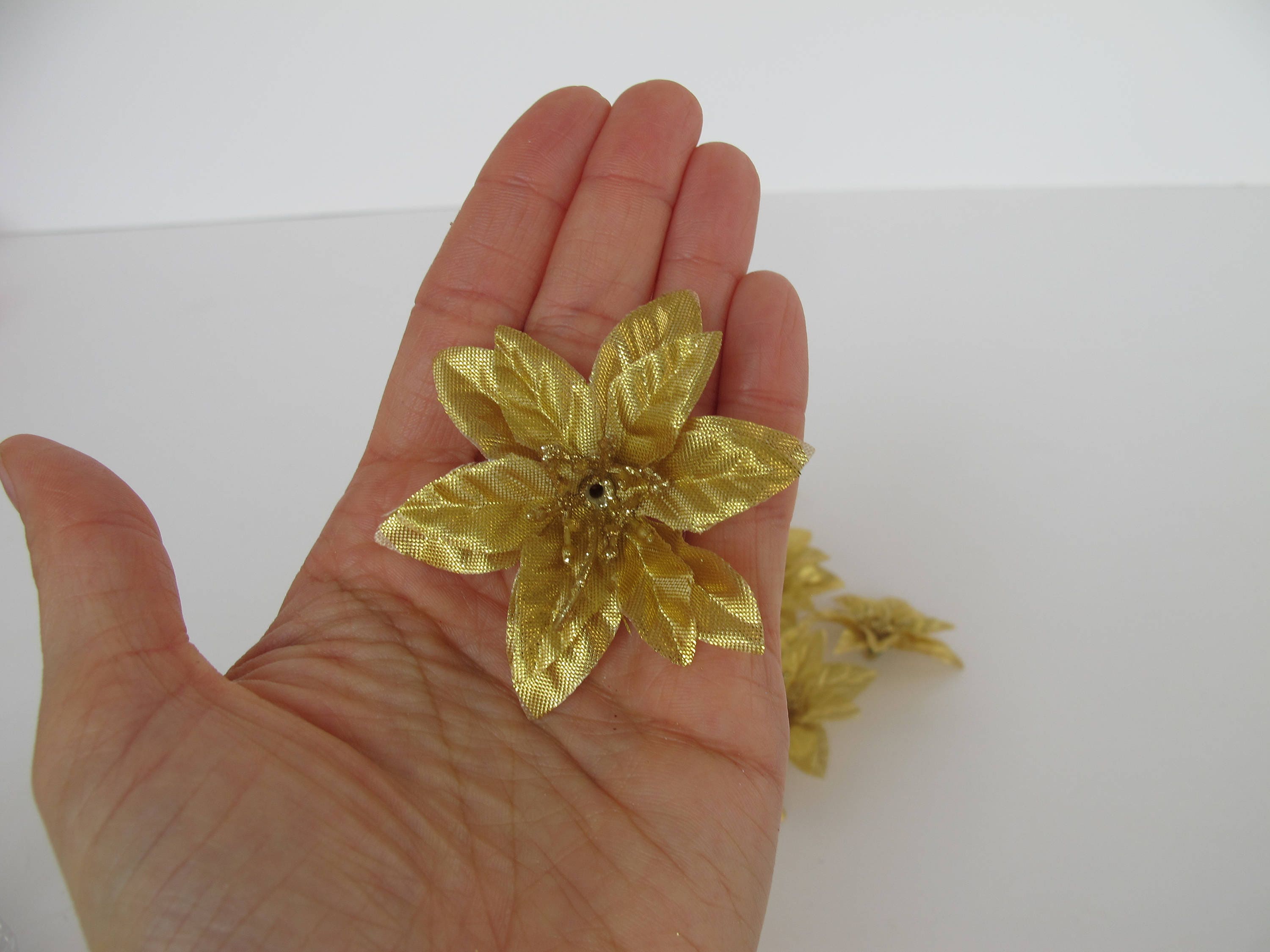 10 Gold Poinsettias Artificial Mini Flowers Gold Color Flower - Etsy
