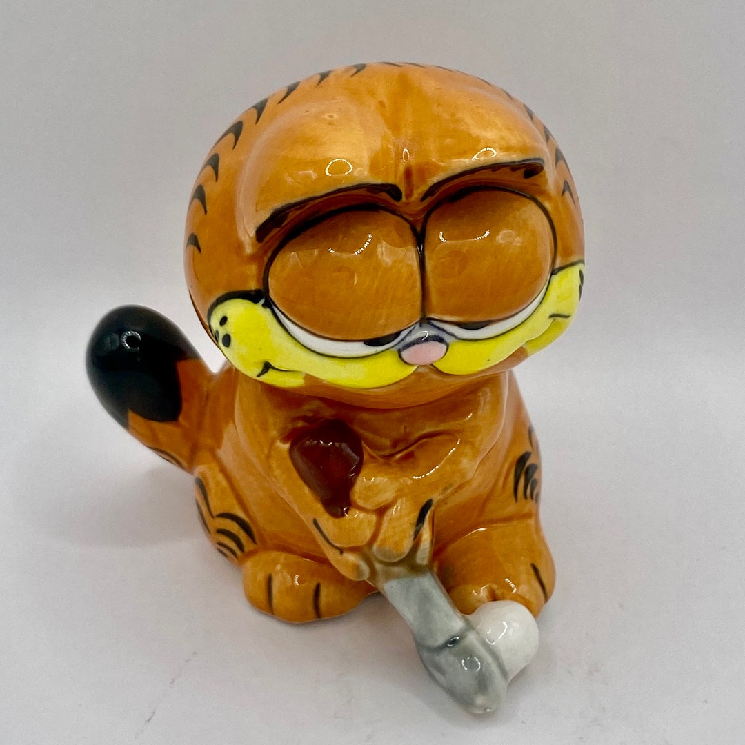 Vintage Enesco Ceramic Garfield the Cat Golfing Figurine - Etsy