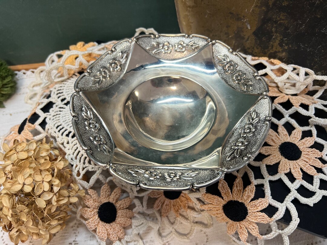 Studio Silversmiths Footed Floral Design Bowl - Etsy