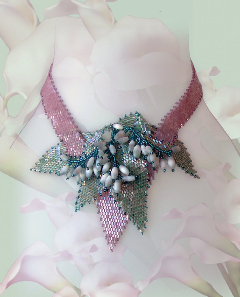 Beading Pattern Seed Beaded Blue Flower Necklace Netted Flowers ...