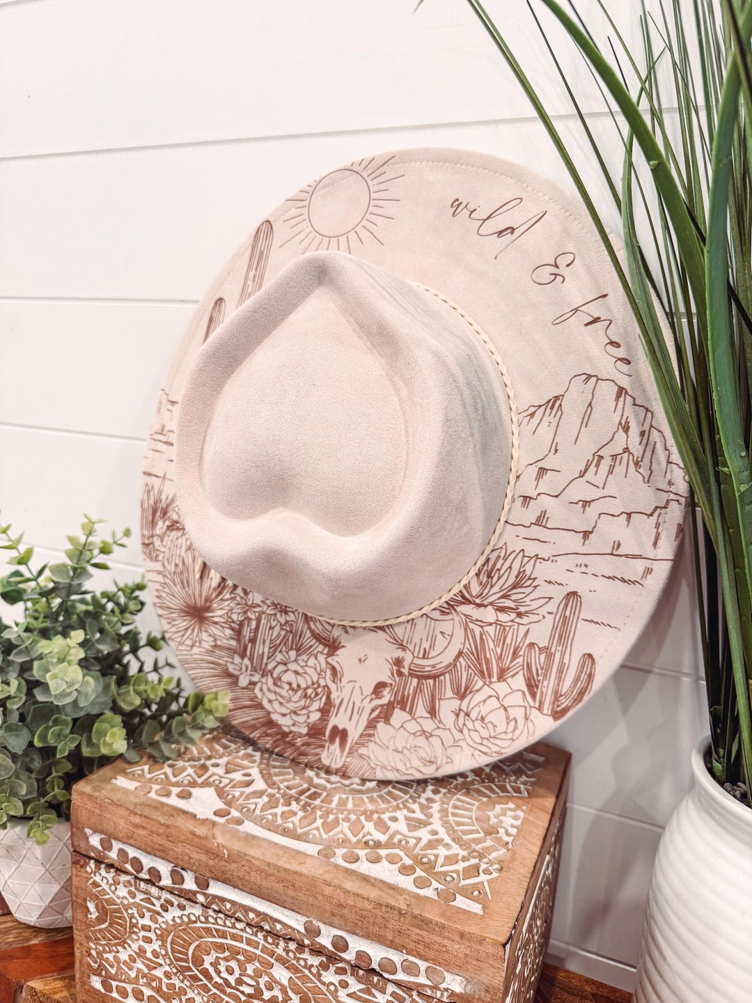 Desert Burned Hat, Heart Shaped Hat, Floral Engraved Cowboy Hat, Desert ...