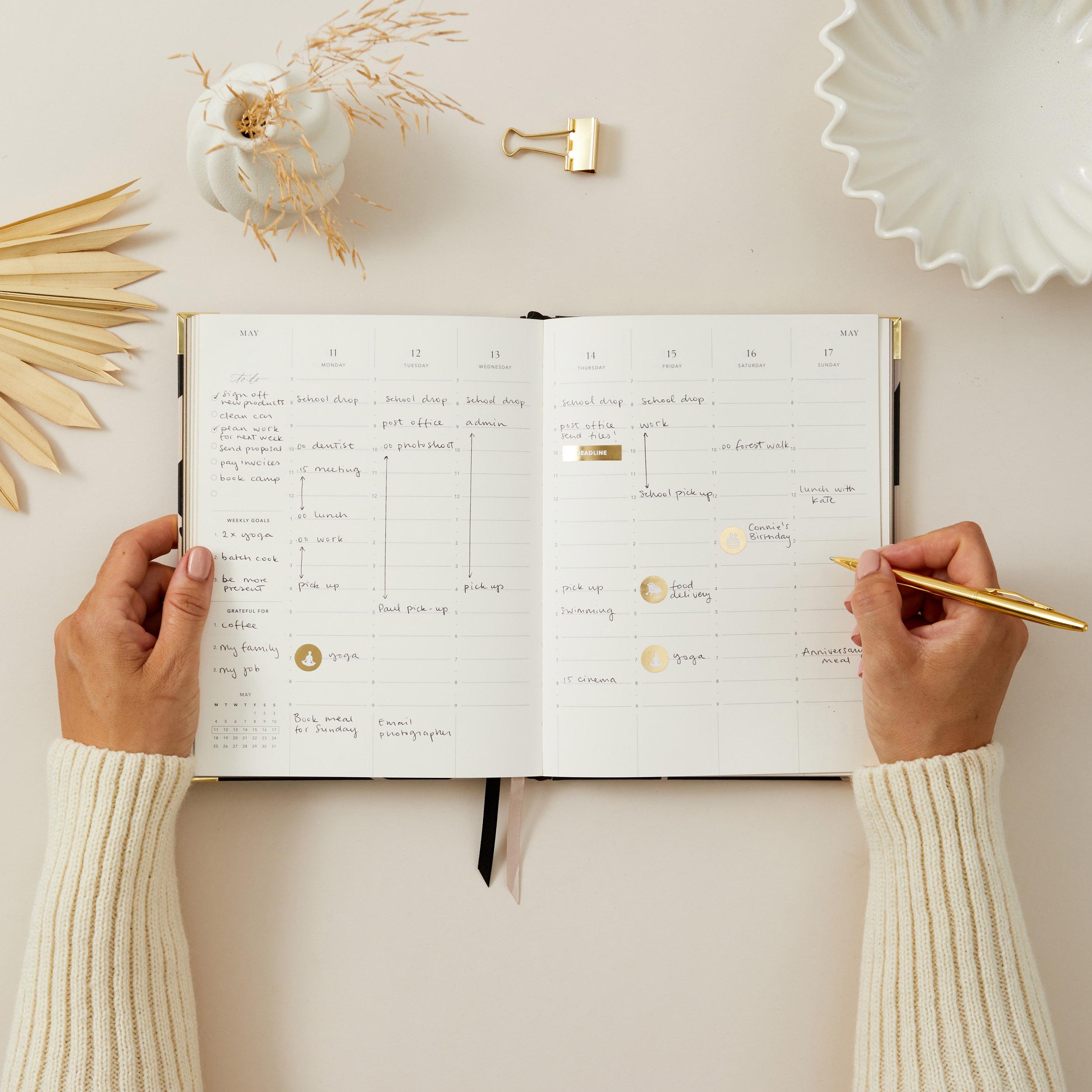 Flora II 2026 Weekly Planner – Luxury Gold Foil Diary, 12 Month Weekly ...