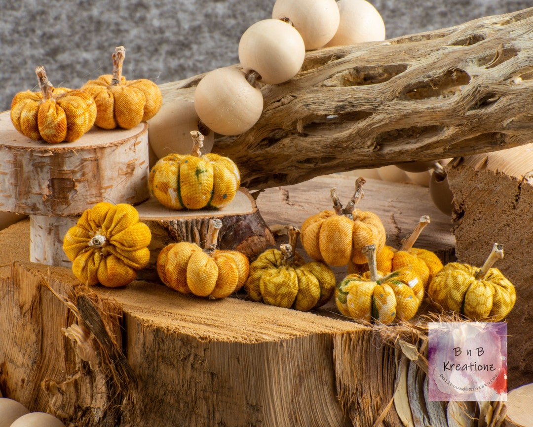 Miniature Cloth Pumpkins Shades of Oranges Dollhouse Miniature 1:12 ...