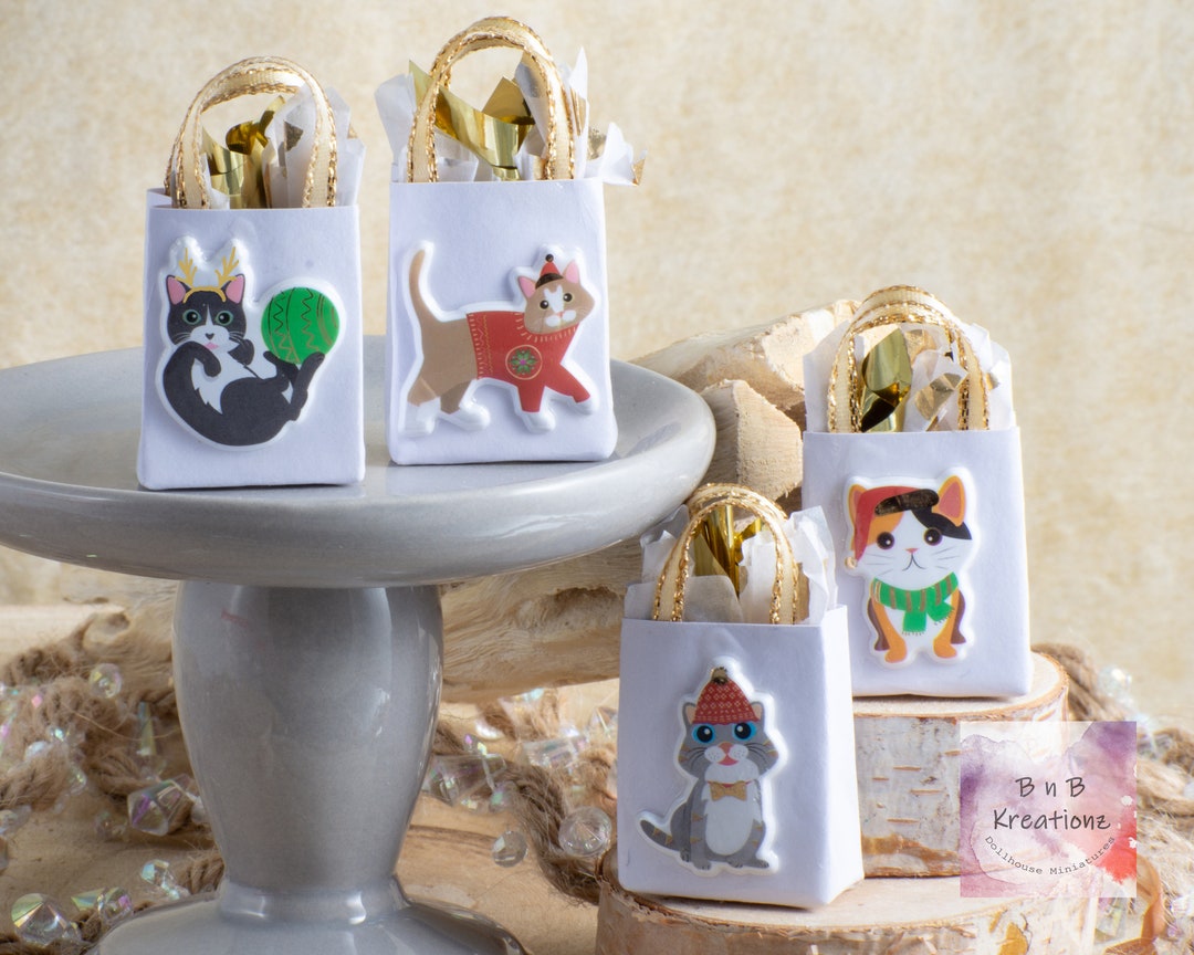 Miniature Gift Bag With Festive Christmas Holiday Cats for 1:12 Scale ...