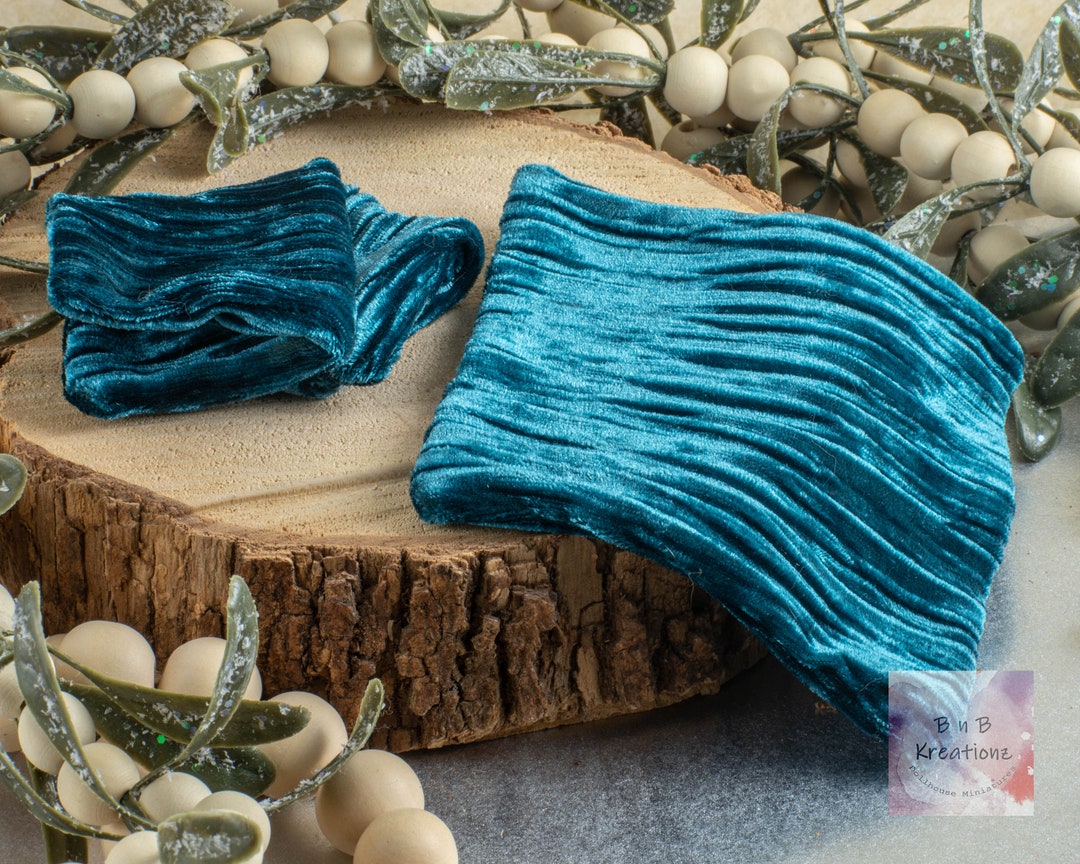 Miniature Blanket in Luxe Style Velvet Blue Teal for 1:12 Scale ...