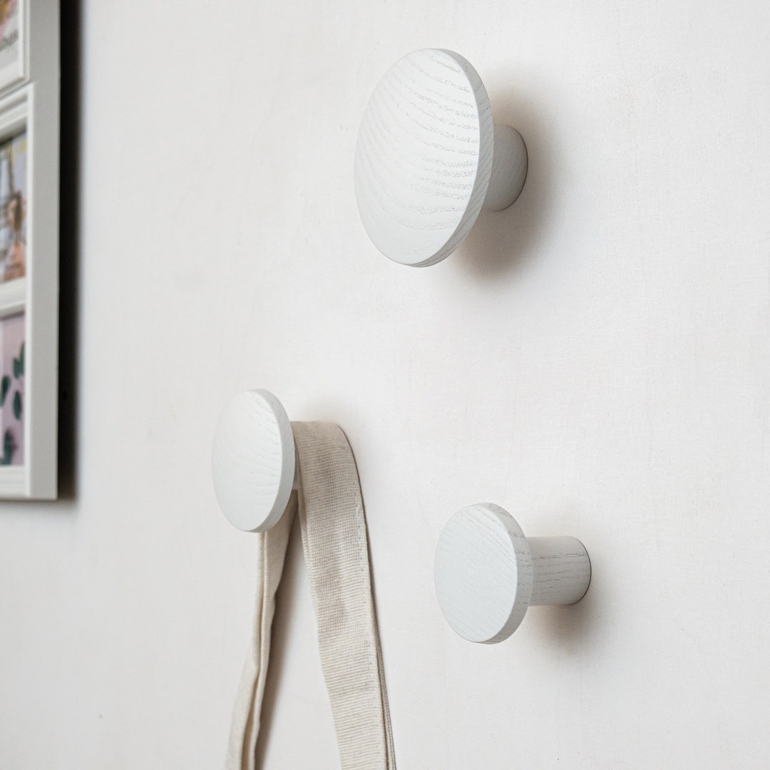 Round Wall Dots Hooks for Hanging Coats, White Minimalist Coat Hook ...