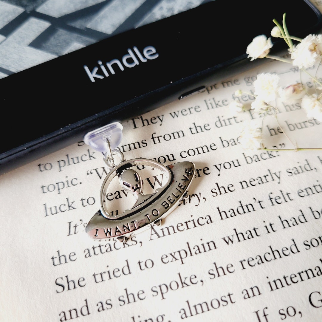 X Files Fox Mulder Alien Charm for Kindle, Phone Charm Strap, Kindle ...