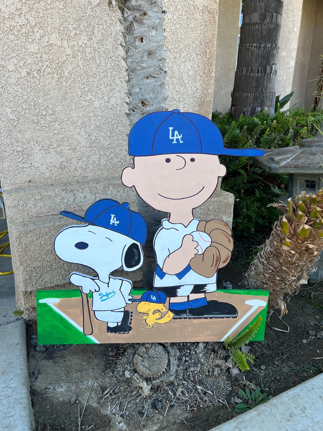 Dodgers Lawn Art/ Peanuts Gang. - Etsy