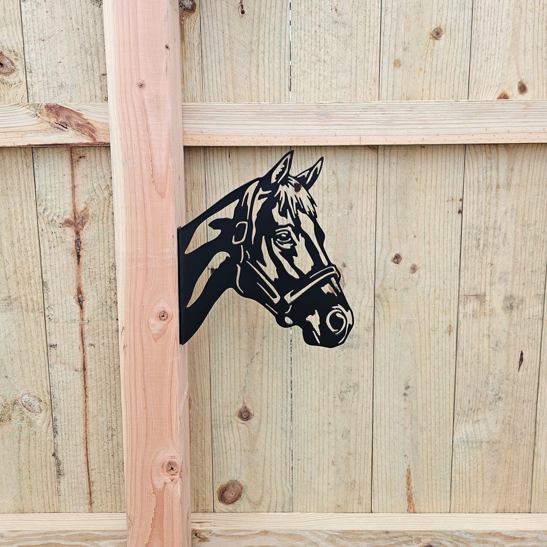 Peeking Horse Metal Décor, Yard Art, Outdoor Decoration, Outdoor Metal ...