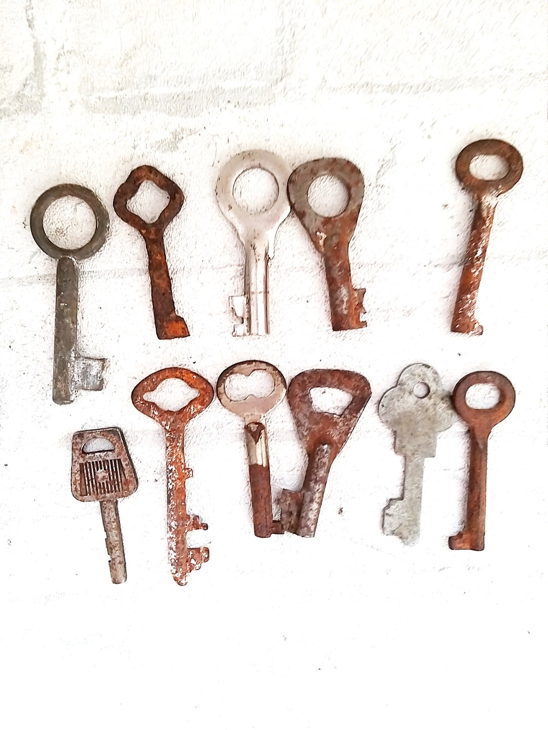 Rustic Keys Vintage Skeleton Key Old Key to the Castle Antique Key ...