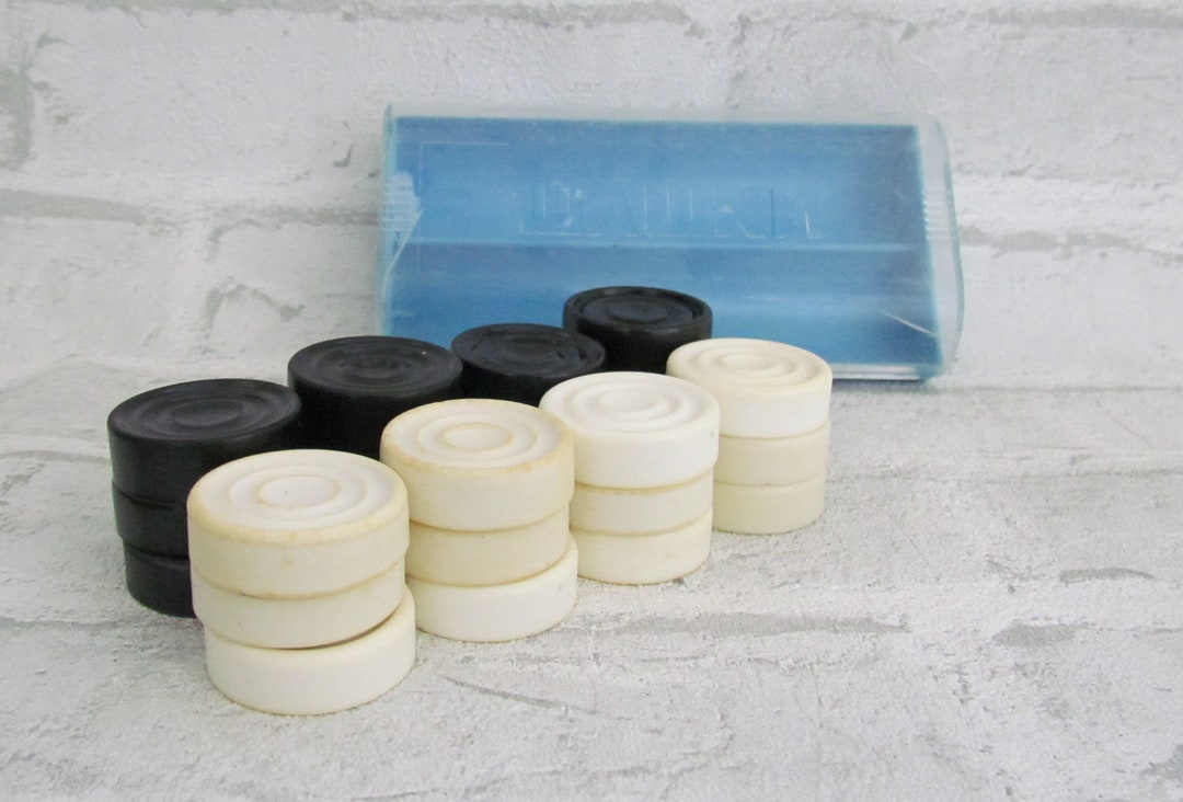 Checkers Vintage Board Games Vintage Plastic Checkers Game Pieces ...