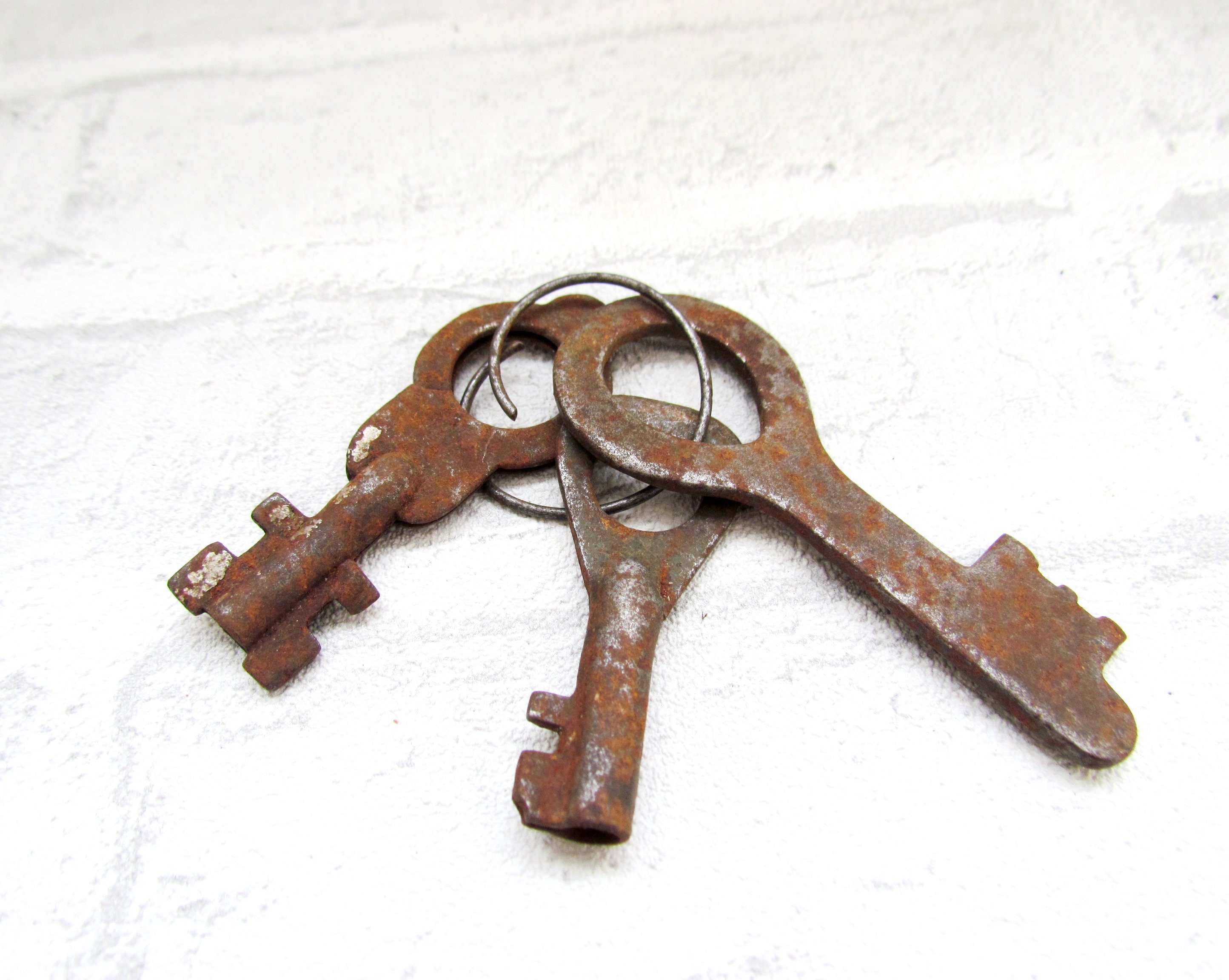 Key Vintage Skeleton Key Old Key Key to the Castle Antique Key - Etsy