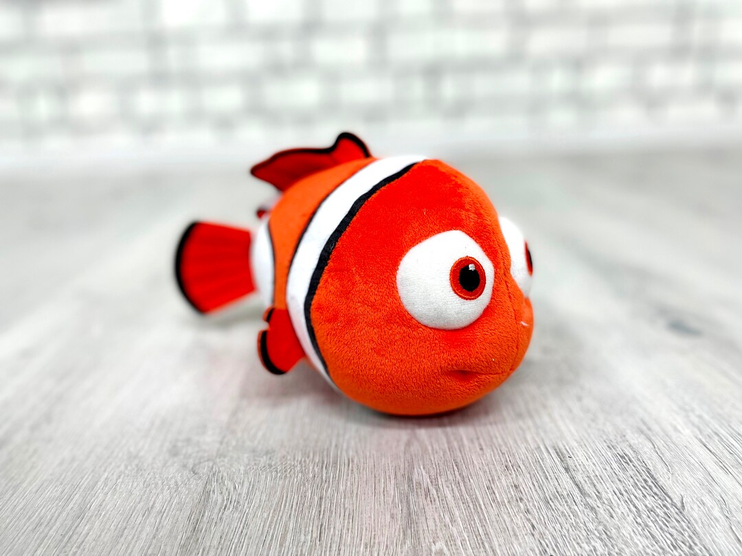 Disney Store Stuffed Finding Nemo Plush Toy 10" Fish Plush Toys Vintage ...