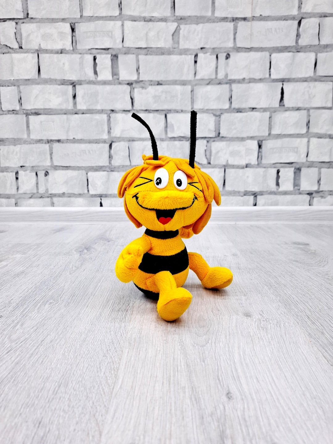 Stuffed Maja Maya Bee Plush Toys Vintage Honey Bee Toys 10" Collectible ...
