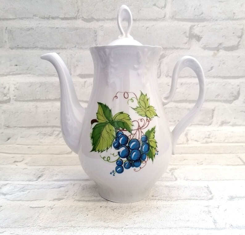 31 Oz Tea Lovers Gift Grape Print Teapot Hall Pottery Porcelain Retro ...