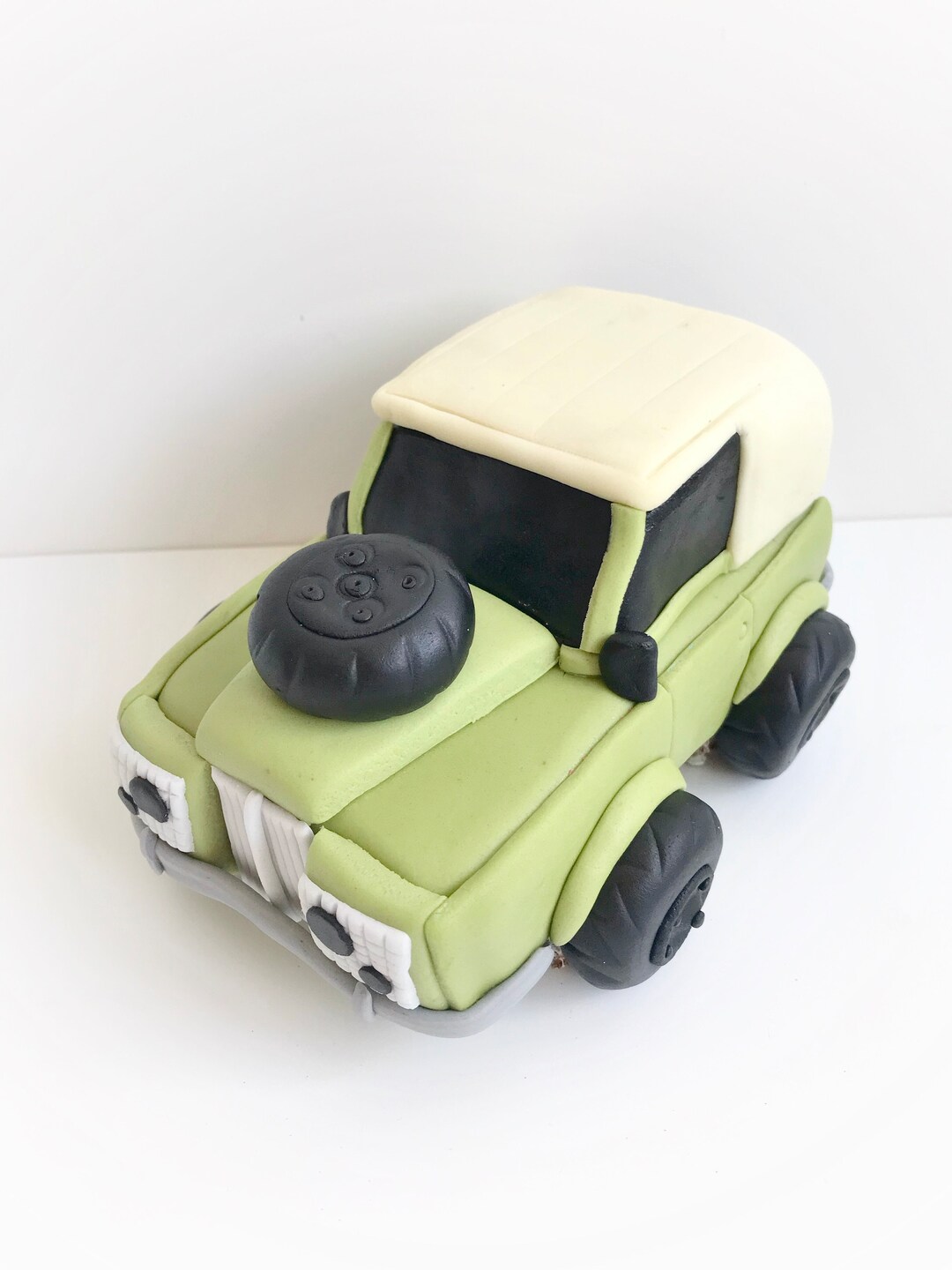 Handmade 4x4 Defender Challenger Jeep Fondant Sugarpaste - Etsy UK