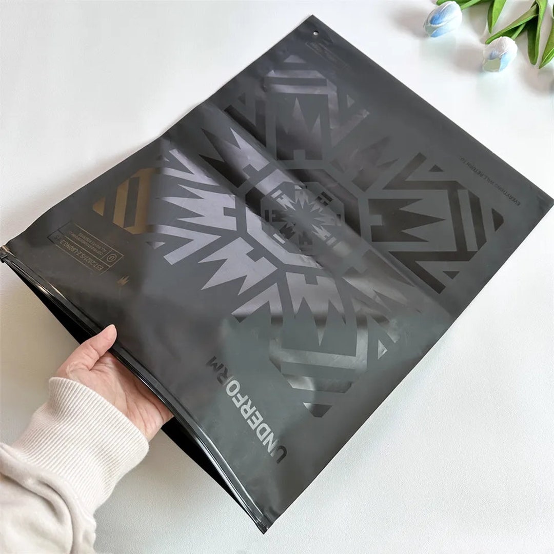 Custom Matte Black Plastic Packaging Zipper Bags for Apparel Slider ...
