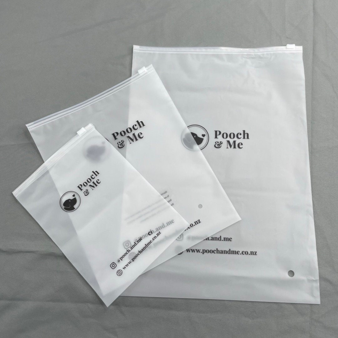 Custom Logo Frosted Clothes Zip Lock Self Sealing Bag Clothing