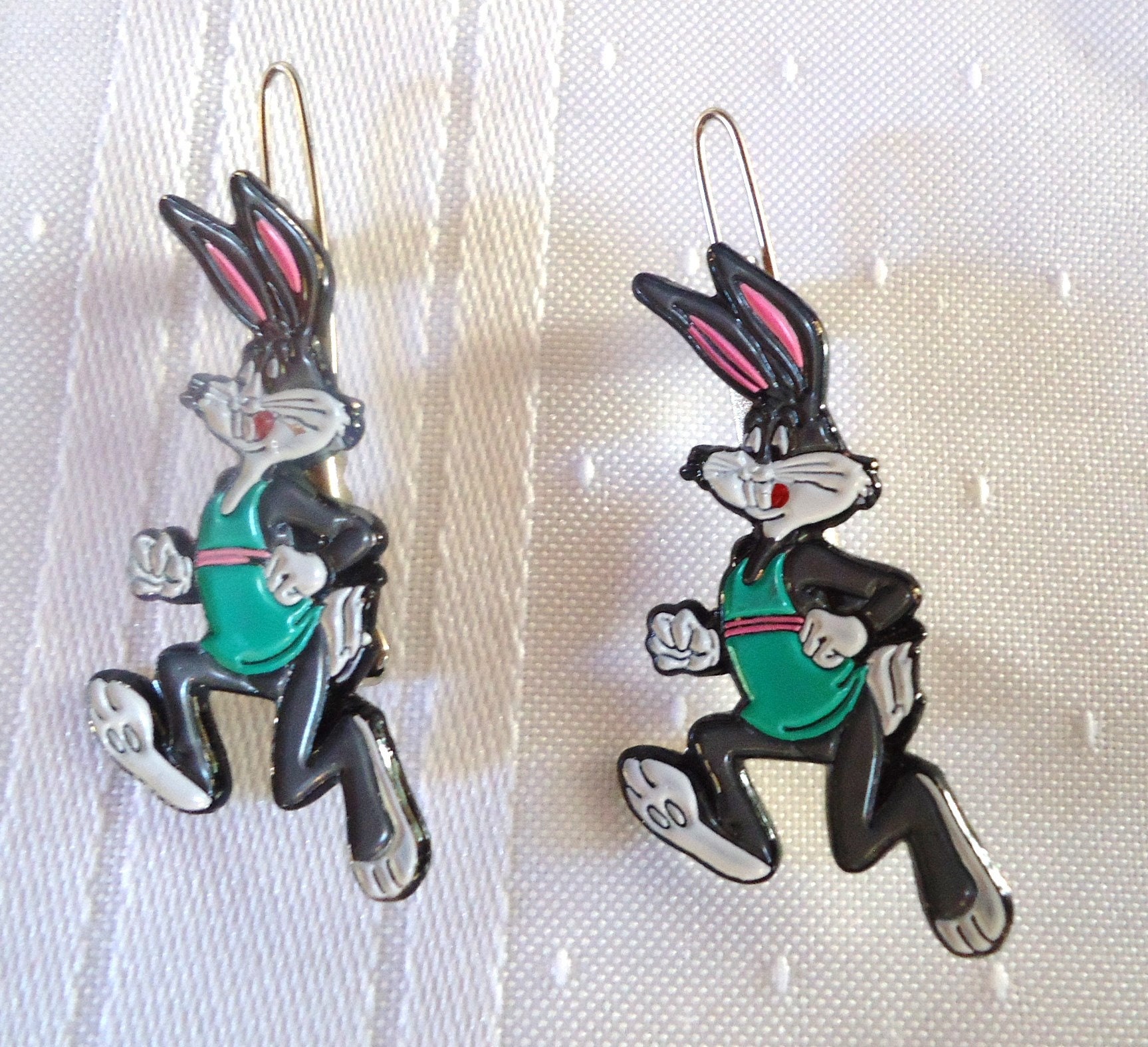 Vintage Warner Bros. Bugs Bunny Hair Pins Looney Tunes Clips / - Etsy