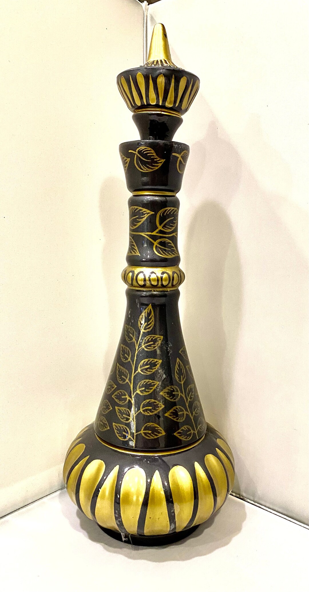 Pina's NEWEST I Dream of Jeannie/genie First Season Golden Vines Bottle ...