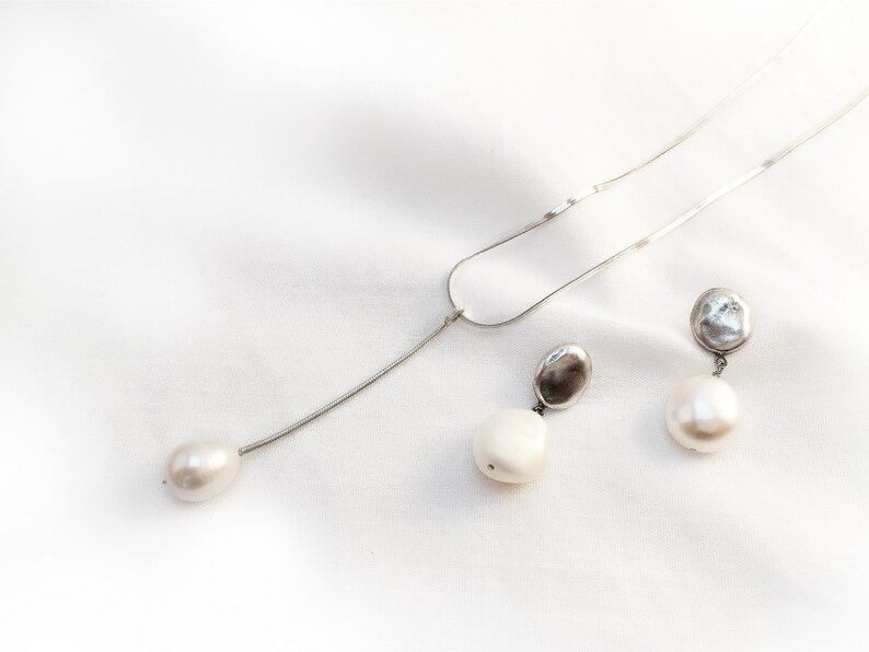 Silver Snake Pearl Necklace - Etsy