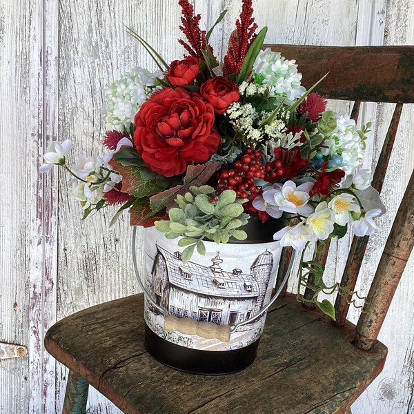 Barn Centerpiece - Etsy