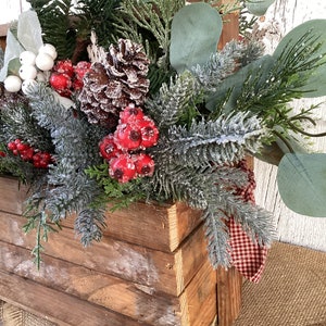 Winter Snowflake Arrangement in Tote~primitive Holiday Decor~rustic ...