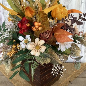Earth Tone Vase With Floral Arrangementsummer Floral ...