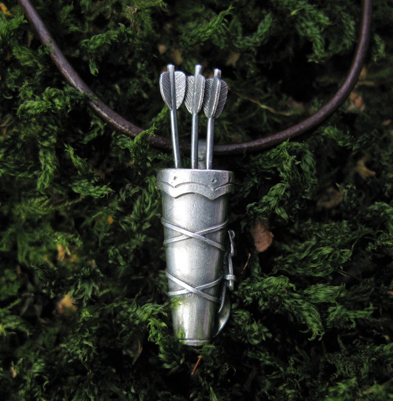 Sterling Silver Quiver Pin Badge: Archer's Jewelry - Etsy UK