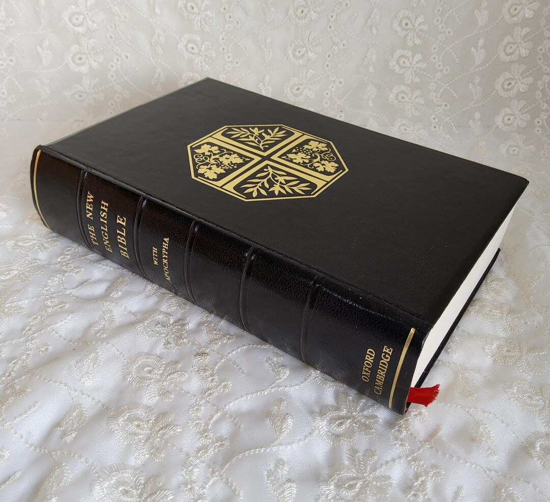 Black Leather the New English Bible With Apocrypha Hardback Book 1970 ...