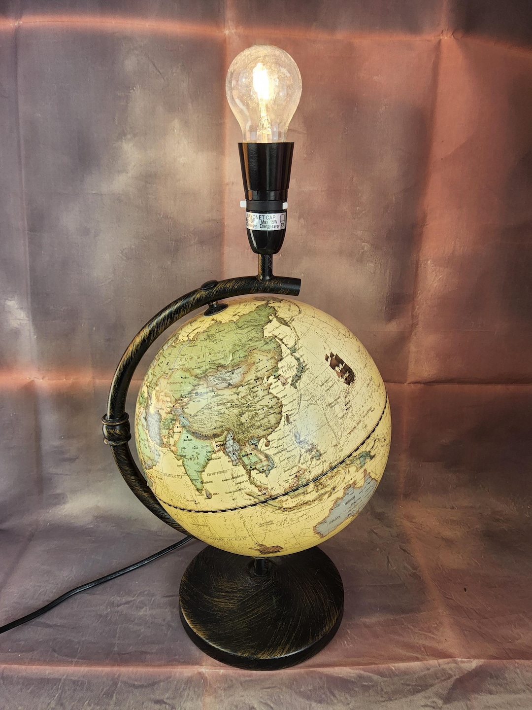 Large Vintage Spinning World Globe Table Lamp Light. - Etsy UK