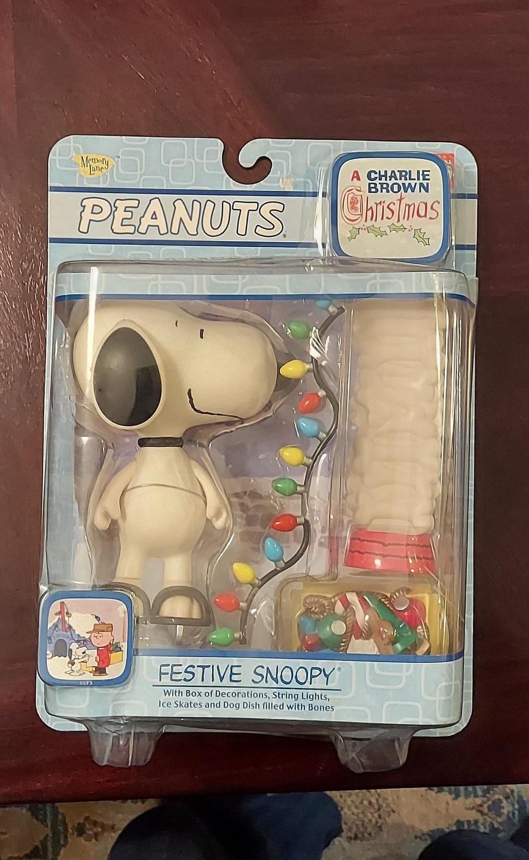 Peanuts Memory Lane Festive Snoopy - Etsy