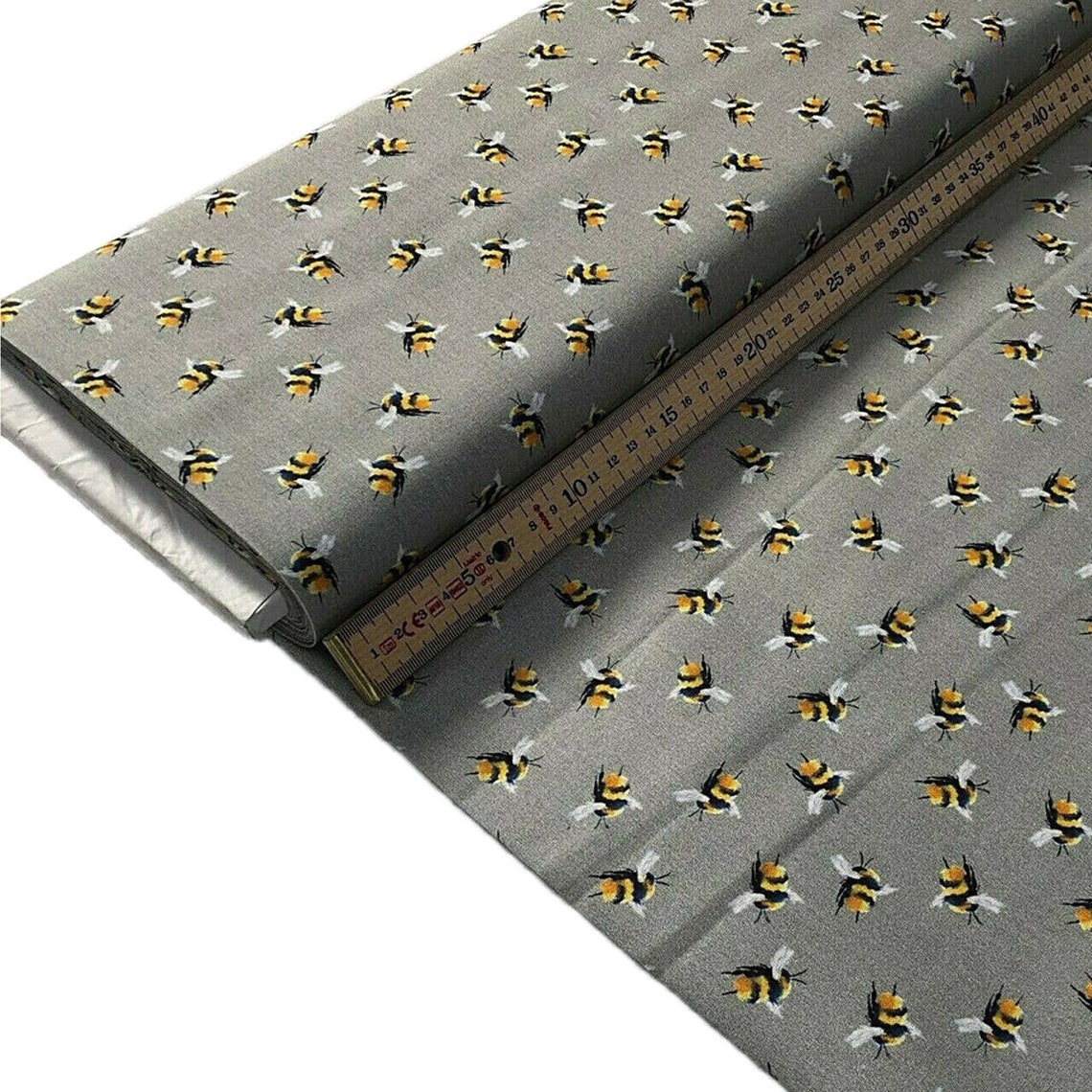 100% Cotton Superior Poplin Fabric in a Bee Pattern 7 Colours 140cm ...