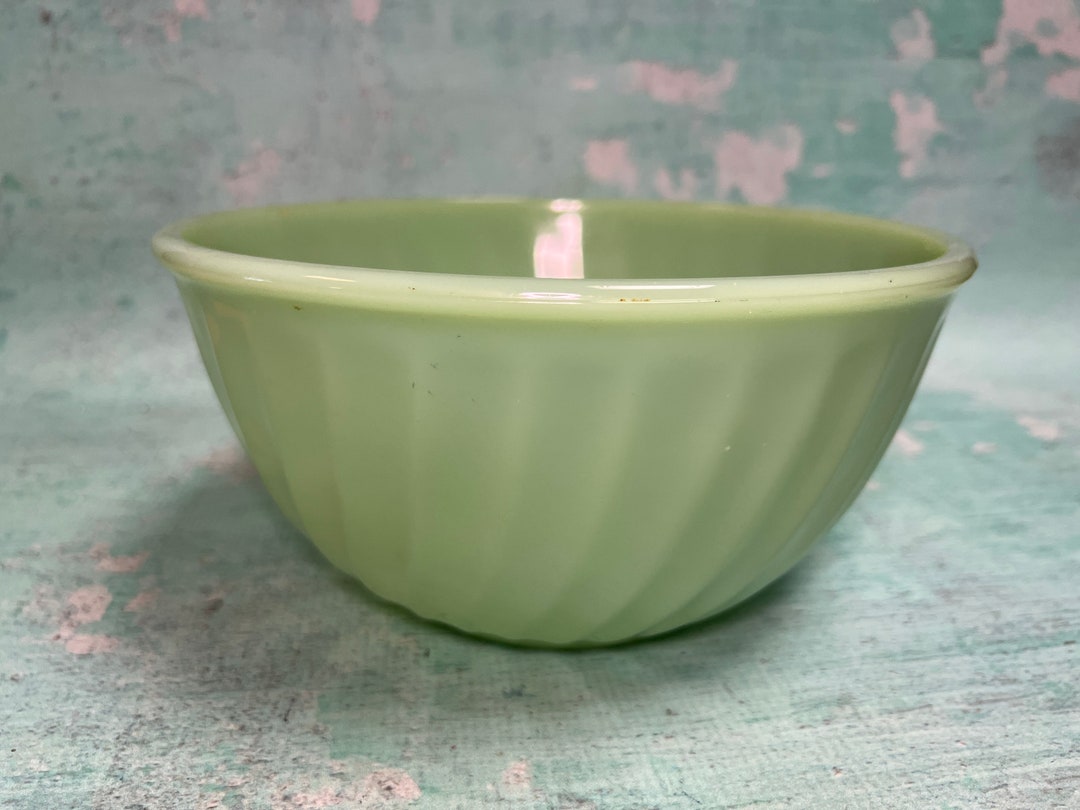 Vintage Jadeite Mixing Bowl 9 Swirl Pattern Jadeite Green Fire-king ...