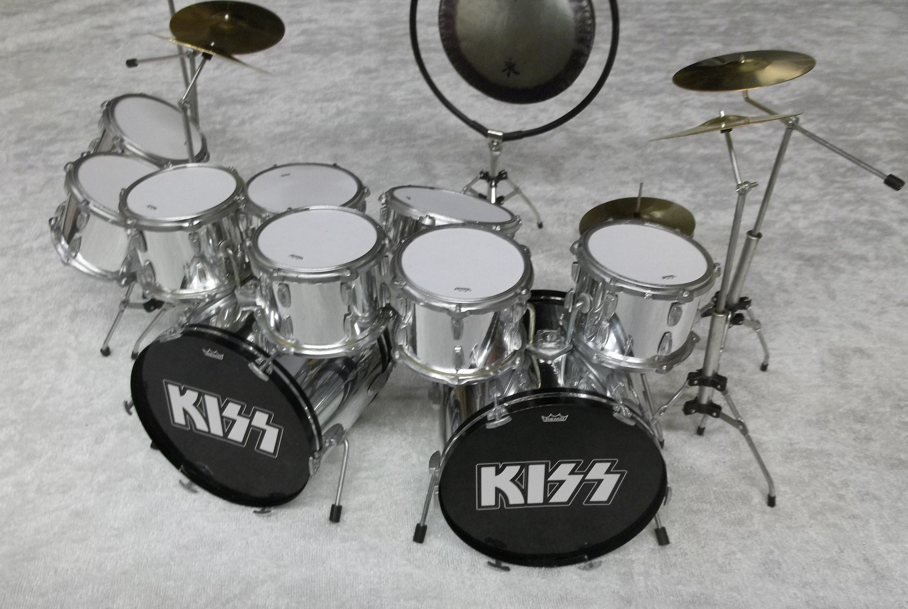 Kiss Figure Set for sale | Only 3 left at -65%