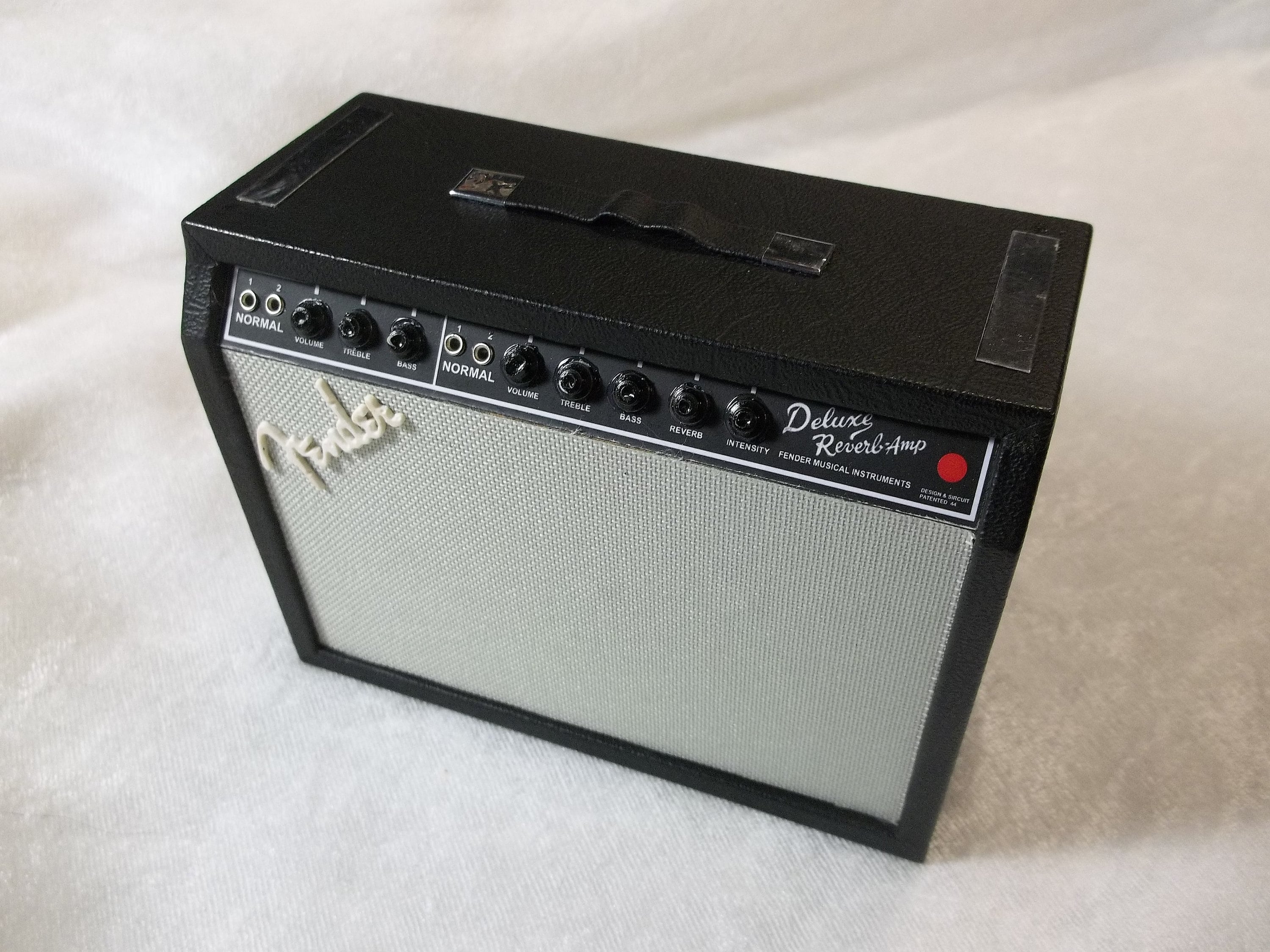 Fender Deluxe Reverb Amplifier Replica Miniature Model Handcrafted ...
