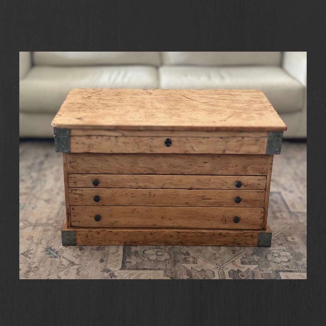 Antique Carpenters Tool Box/trunk Coffee Table - Etsy